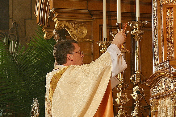 Communio: Catholic priesthood Archives